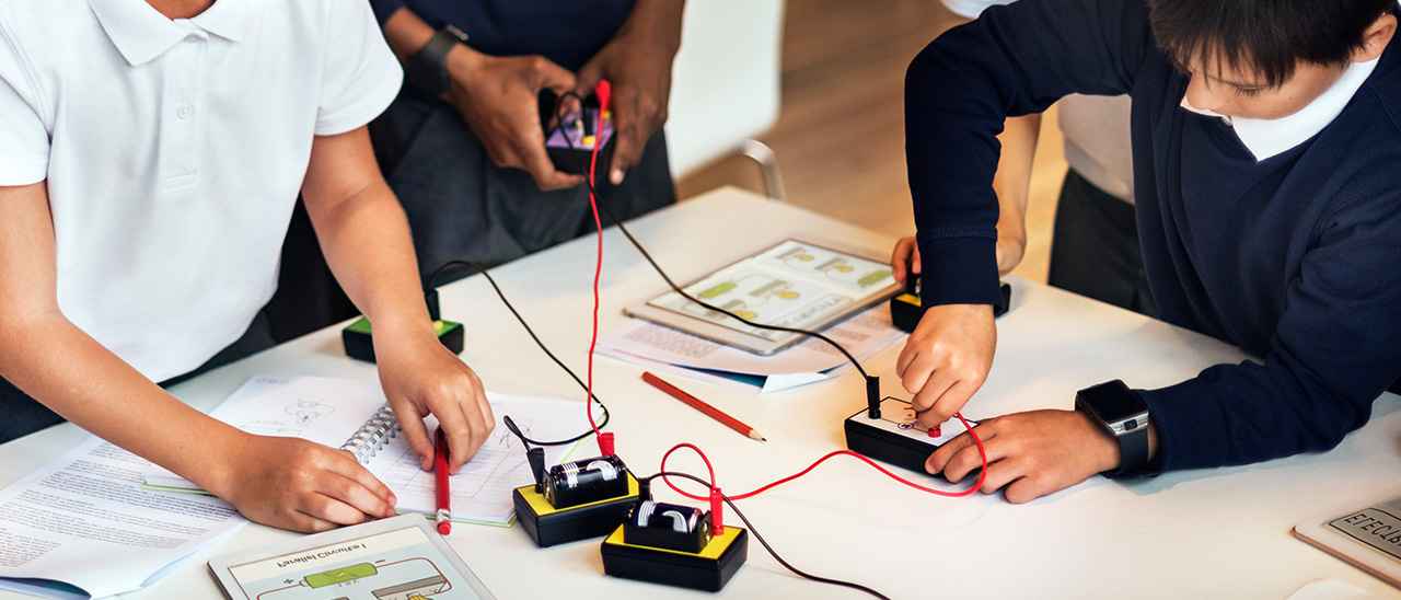 Elementos de un circuito eléctrico: Resistencia y conductores