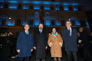 La Fundación Endesa ilumina el exterior de la embajada de España ante ...